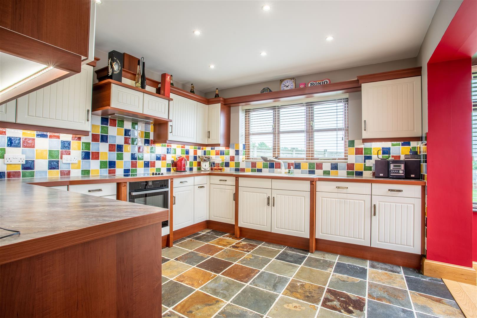 The Green, Matching Tye - Prestige & Village